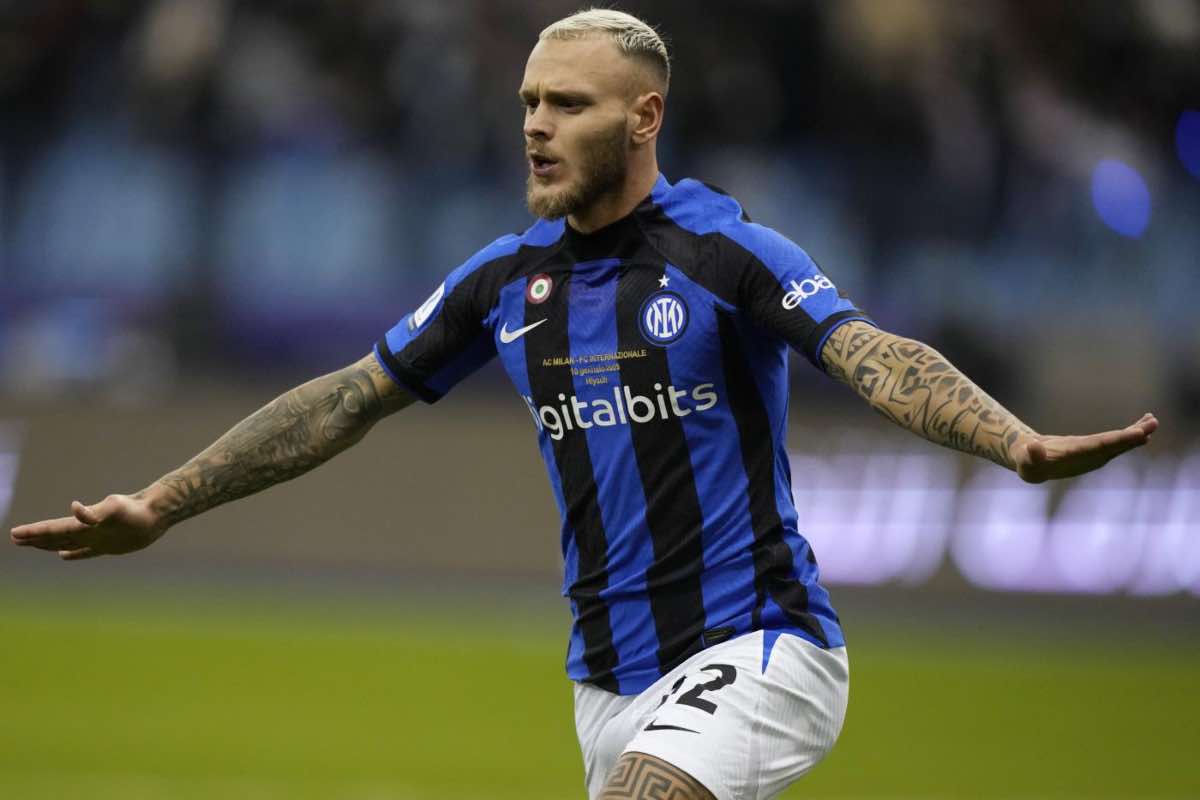 Dimarco 'sorpassa' Dumfries: cessione da 40 milioni - InterLive.it